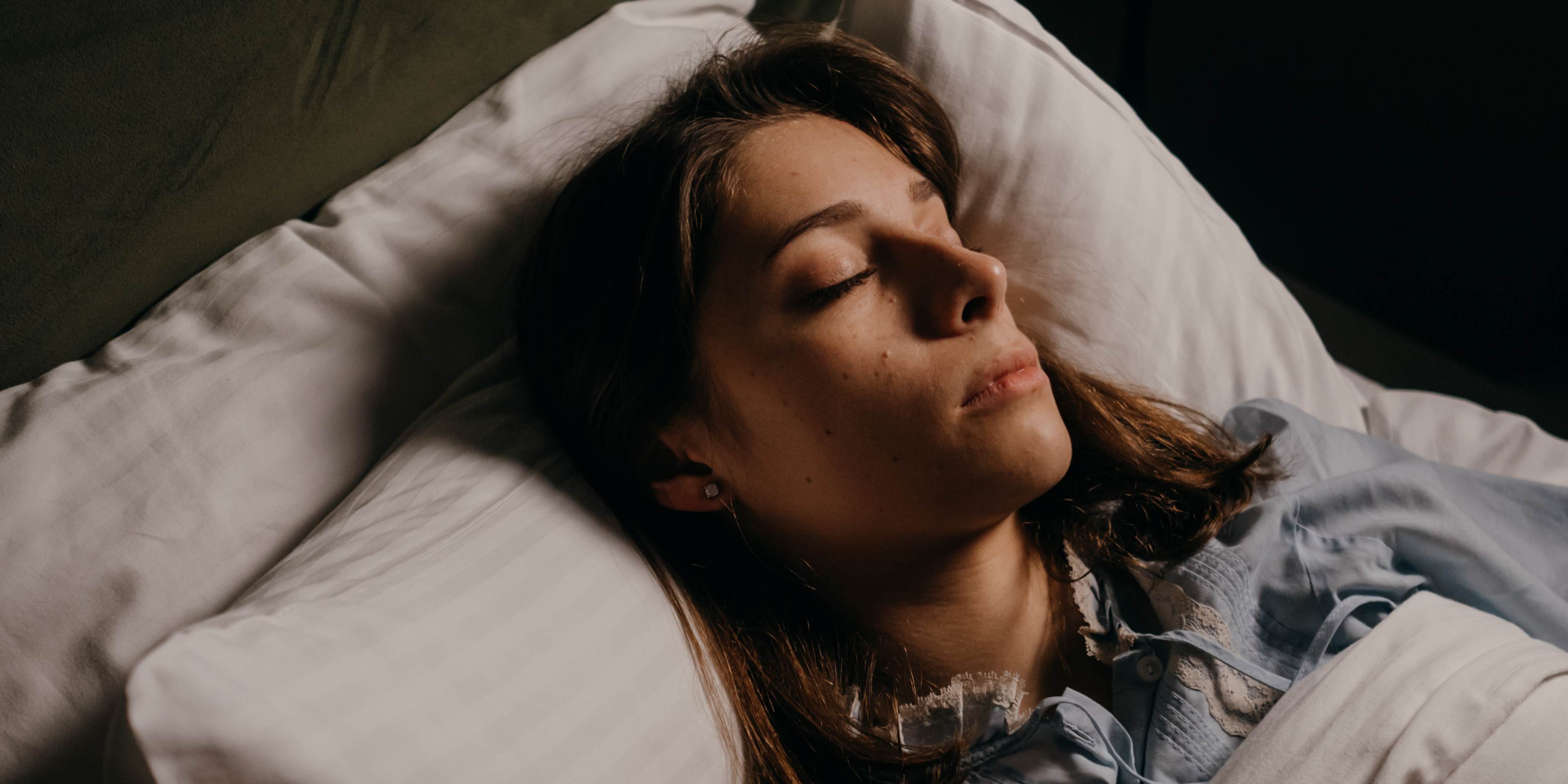 An Ayurvedic Guide To Deep And Restful Sleep – Nabhi Sutra
